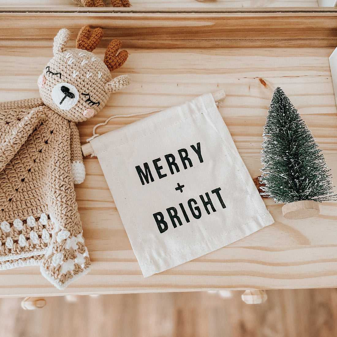 Merry + Bright Hang Sign – Shop Kizuri