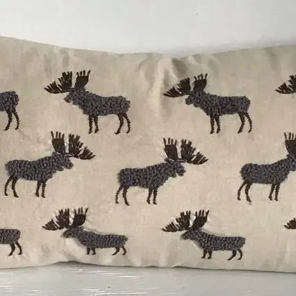 Knotty Moose Pillow – Shop Kizuri